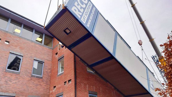 Passenger lift hire | Walk-through lift cabin for 12 people