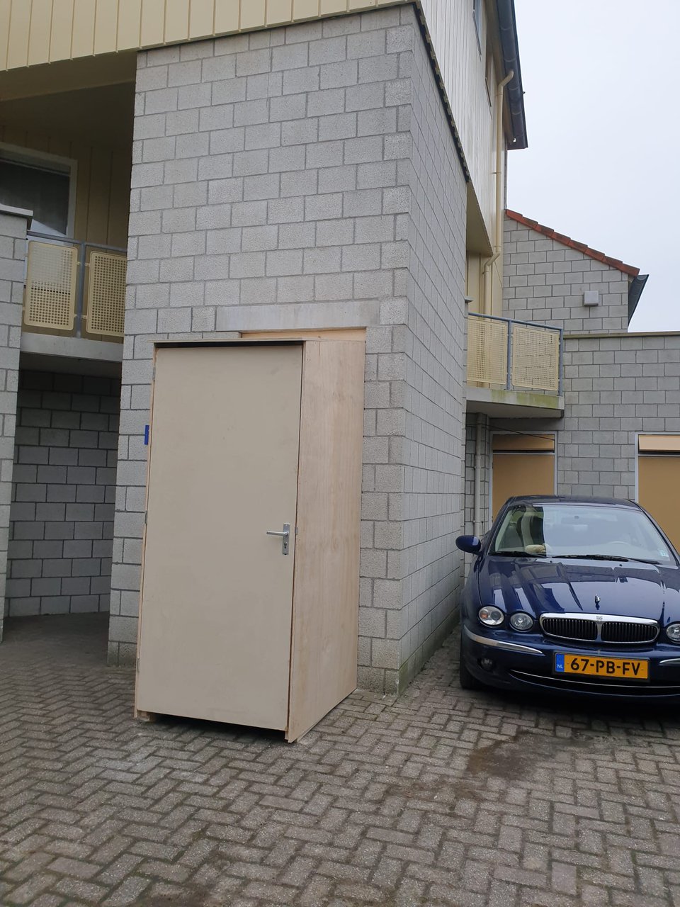 Temporary stairlift for apartments on Texel