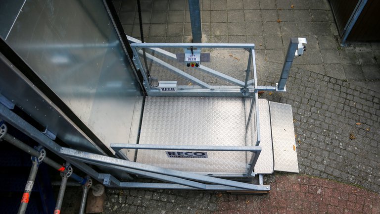 RECO Lift Solutions verhuurt nu ook plateauliften en rolstoelliften