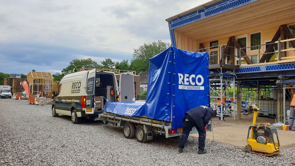Temporary Wheelchair Lift 3m with stairs | Low-rise platform lift